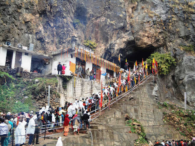 This year, over 7.5 lakh visit Shiv Khori shrine so far