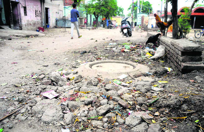 Decades on, EWS Colony awaits development : The Tribune India