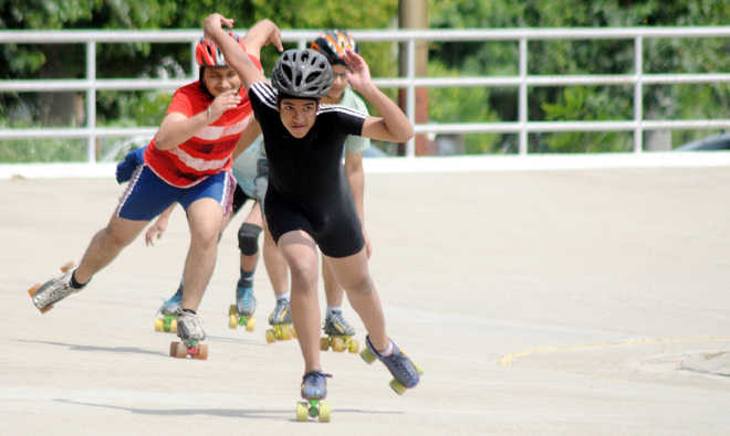 Boys slug it out on Day 2 of roller skating c’ship - The Tribune