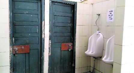 Civic body constructs new public toilets on footpath - The Tribune
