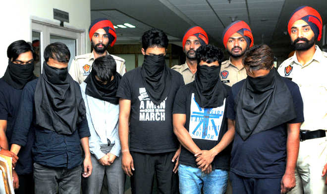 6 more of online fraudsters’ gang in police net - The Tribune