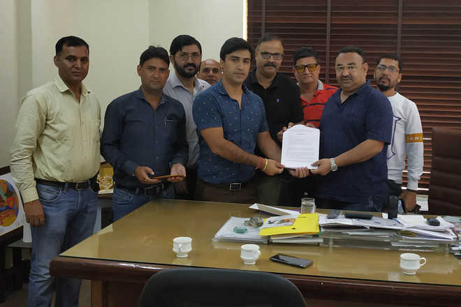 PEECC members extend strike call till Thursday : The Tribune India