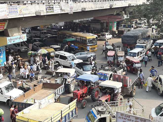 No end to traffic jams in Samalkha - The Tribune
