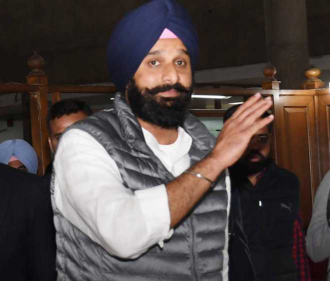 Majithia takes on Cong MLAs in Assembly after comments on his family ...