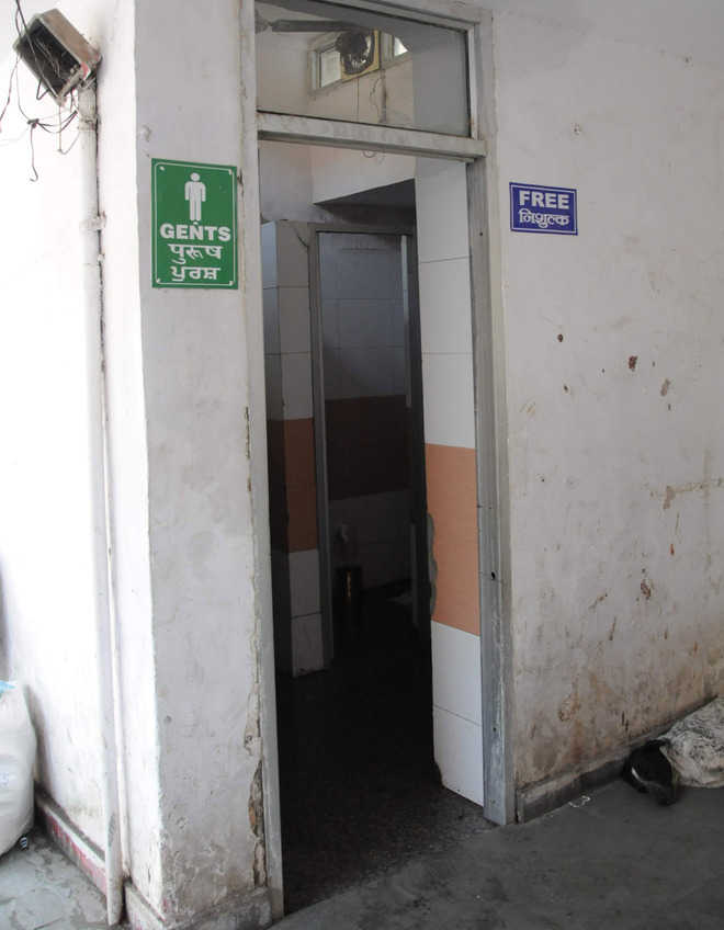 Stinking toilets, garbage mess pushed city down - The Tribune