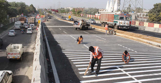 Engineering faults lead to 3 mishaps on opening day - The Tribune