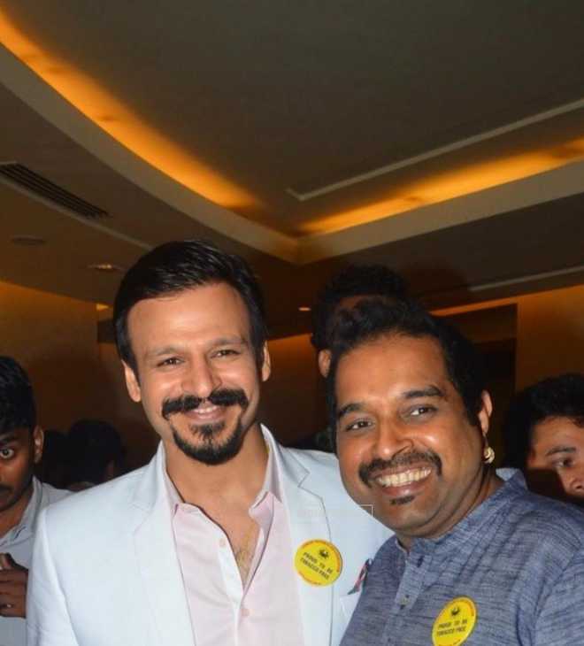 Vivek Oberoi, Mahadevan among 900 artistes, writers vouch for ''mazboot ...