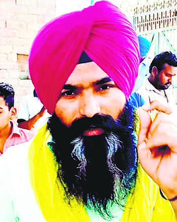 Nod for poppy husk, opium his poll plank - The Tribune