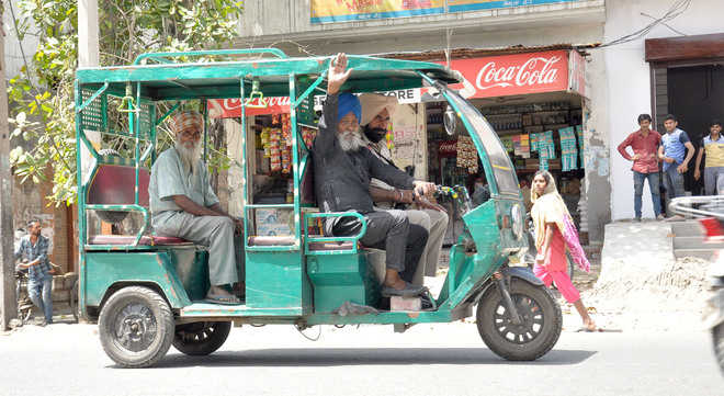 Contesting since 1975, Amritsar auto driver hasn’t run out of gas - The ...