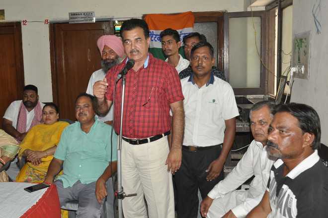 INTUC holds meet : The Tribune India