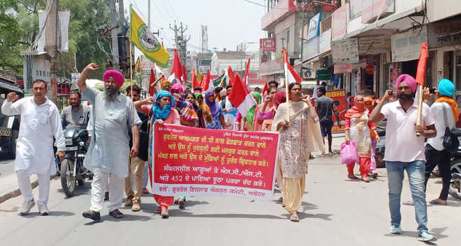Villagers protest police ‘inaction’ in labourer’s suicide case - The ...