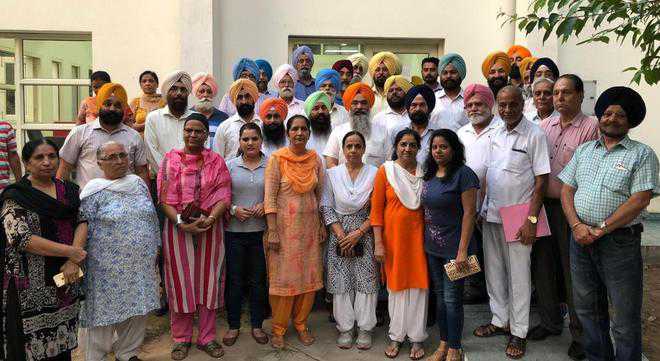 1,200 books donated for public libraries - The Tribune