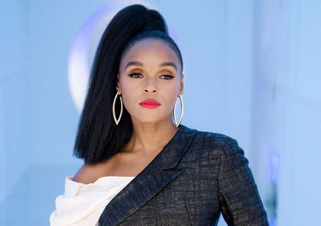 Janelle to star in Homecoming - The Tribune