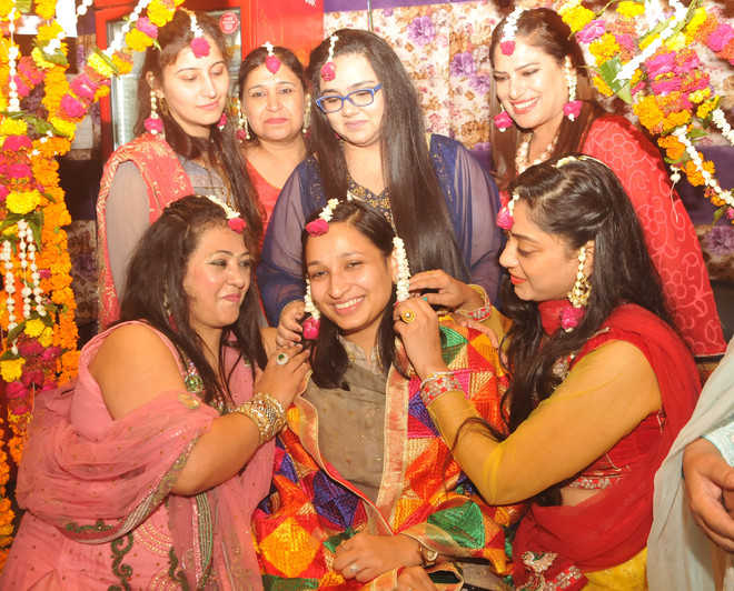 Teeyan celebrated in city : The Tribune India