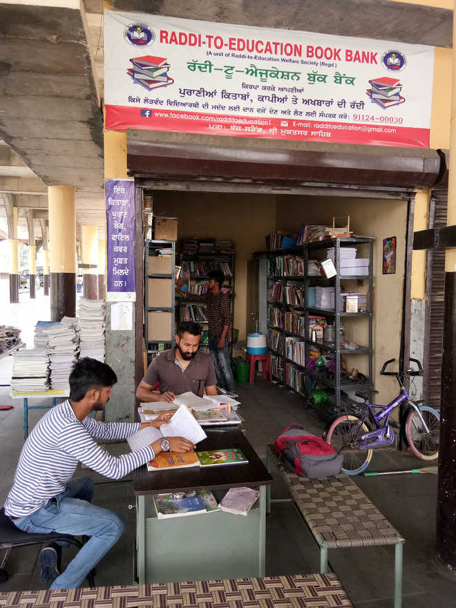 Selling ‘raddi’ to fund needy students’ studies - The Tribune