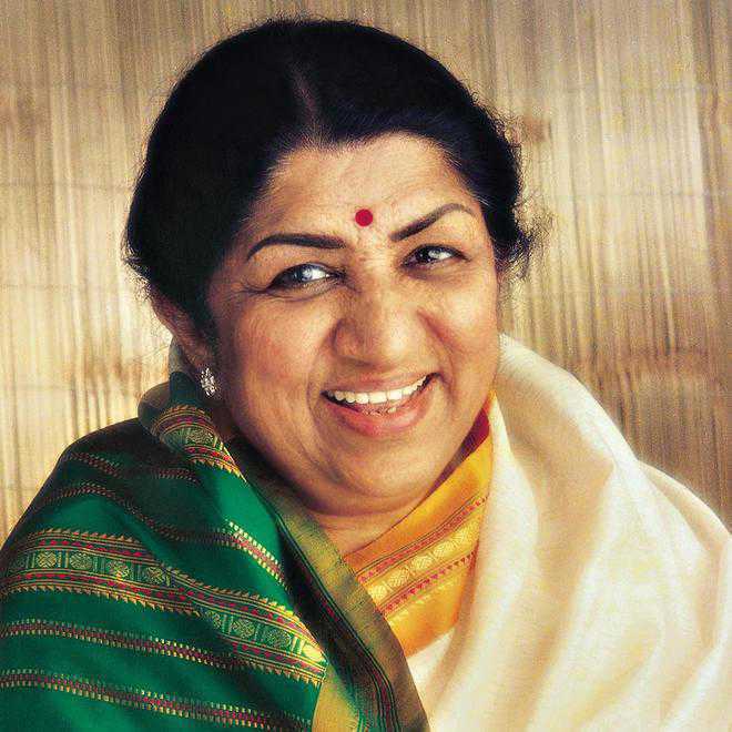Lata urges Maha Govt to save Aarey trees - The Tribune