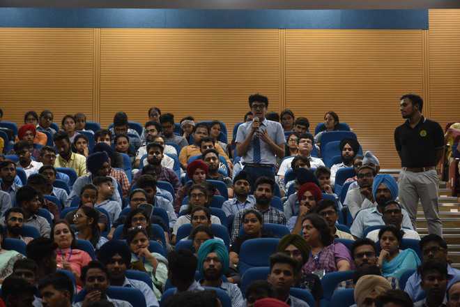 Science legend dives into history - The Tribune